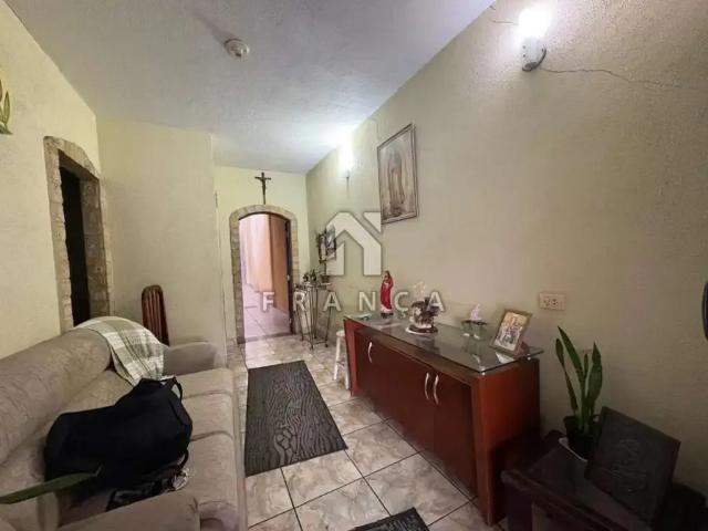 Casa / Sobrado para Venda em Jacareí/SP Jardim das Indústrias 3 Quartos