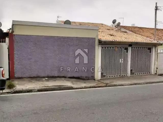 Casa / Sobrado para Venda em Jacareí/SP Jardim das Indústrias 3 Quartos
