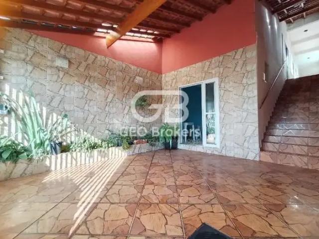 Casa / Sobrado para Venda em Jacareí/SP Jardim das Indústrias 4 Quartos