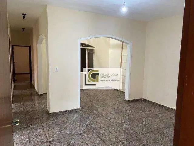 Casa / Sobrado para Venda em Jacareí/SP Jardim do Vale 4 Quartos