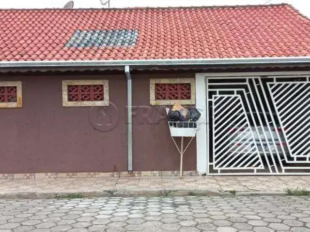 Casa / Sobrado para Venda em Jacareí/SP Jardim Emília 4 Quartos