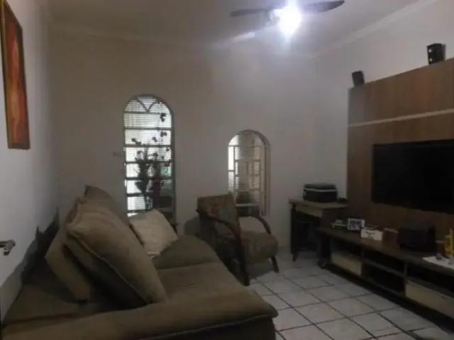 Casa / Sobrado para Venda em Jacareí/SP Jardim Emília 2 Quartos