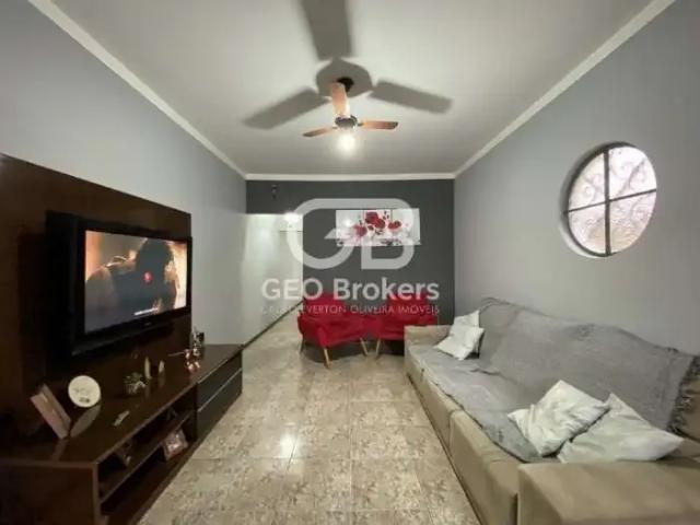Casa / Sobrado para Venda em Jacareí/SP Jardim Emília 3 Quartos