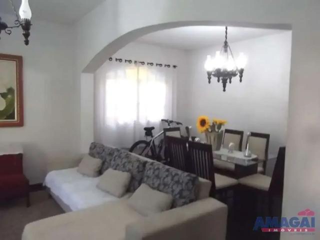 Casa / Sobrado para Venda em Jacareí/SP Jardim Flórida 4 Quartos
