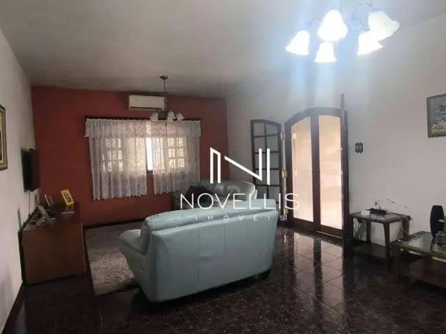Casa / Sobrado para Venda em Jacareí/SP Jardim Jacinto 2 Quartos