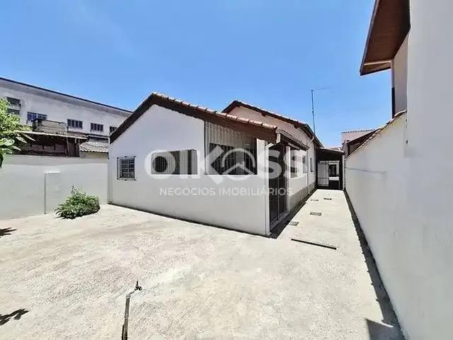 Casa / Sobrado para Venda em Jacareí/SP Jardim Paraíba 3 Quartos