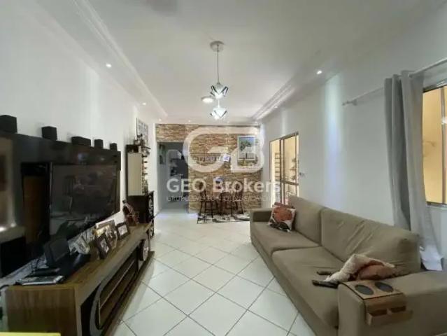 Casa / Sobrado para Venda em Jacareí/SP Jardim Pitoresco 3 Quartos