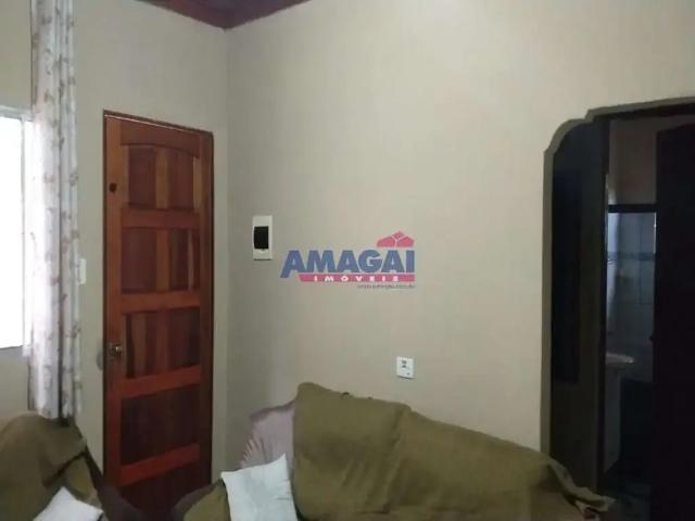 Casa / Sobrado para Venda em Jacareí/SP Jardim São Gabriel 3 Quartos