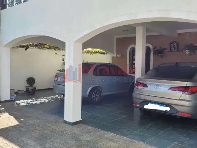 Casa / Sobrado para Venda em Jacareí/SP Jardim São José 4 Quartos