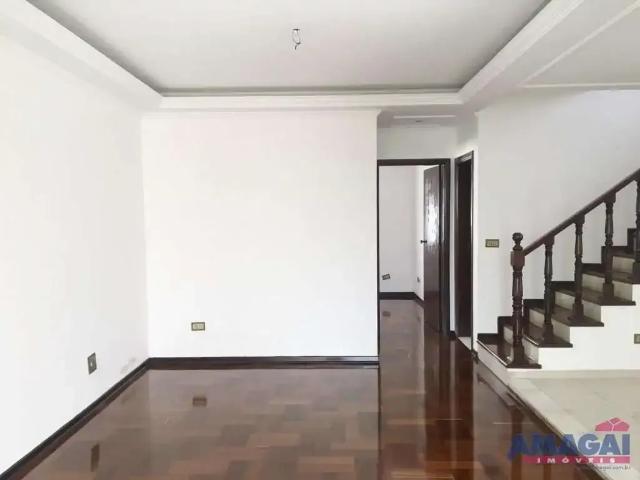 Casa / Sobrado para Venda em Jacareí/SP Jardim São José 4 Quartos