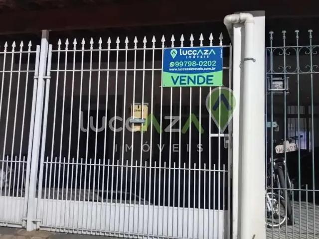 Casa / Sobrado para Venda em Jacareí/SP Jardim Santa Maria 3 Quartos