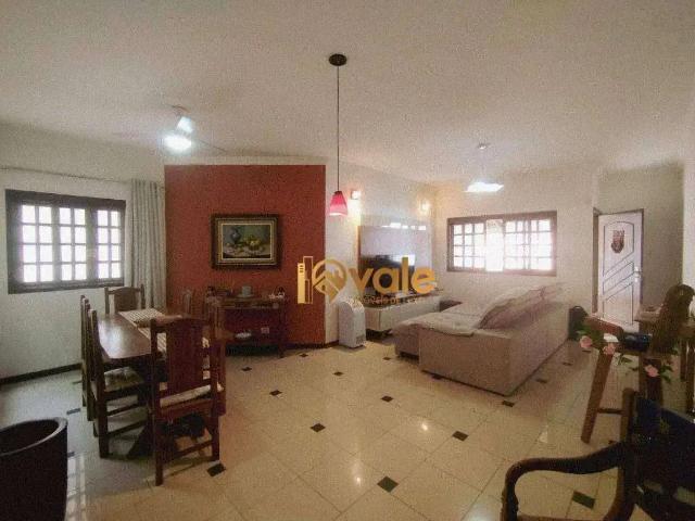 Casa / Sobrado para Venda em Jacareí/SP Jardim Santa Maria 3 Quartos