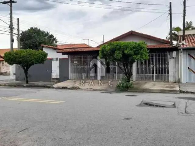 Casa / Sobrado para Venda em Jacareí/SP Jardim Santa Maria 3 Quartos