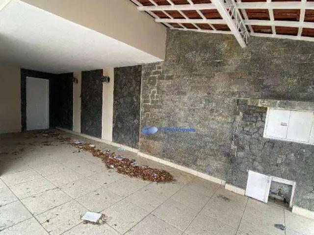Casa / Sobrado para Venda em Jacareí/SP Jardim Santa Maria 3 Quartos