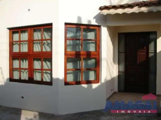 Casa / Sobrado para Venda em Jacareí/SP Jardim Santa Maria 3 Quartos