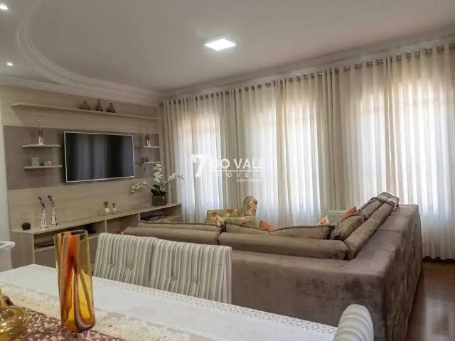 Casa / Sobrado para Venda em Jacareí/SP Jardim Santa Maria 4 Quartos