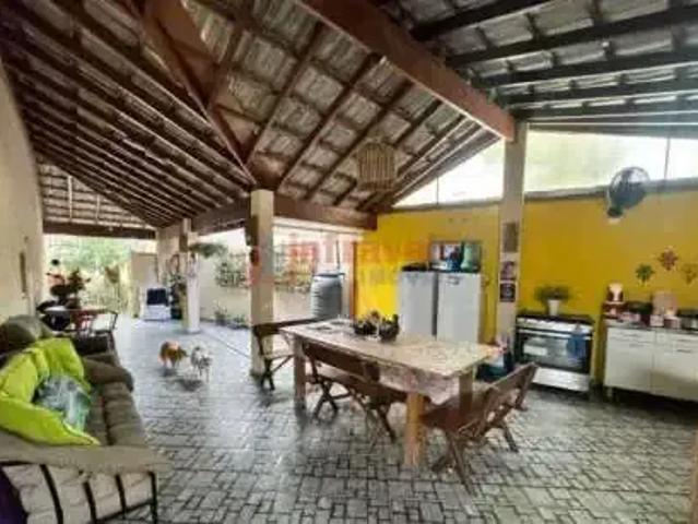 Casa / Sobrado para Venda em Jacareí/SP Jardim Santa Maria 4 Quartos
