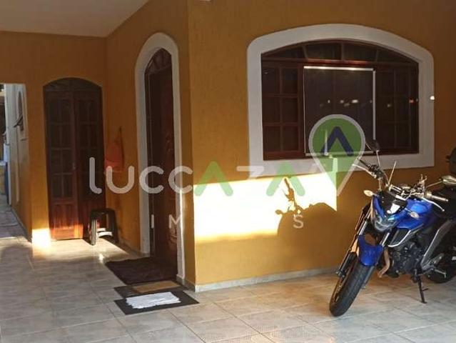 Casa / Sobrado para Venda em Jacareí/SP Jardim Santa Marina 4 Quartos