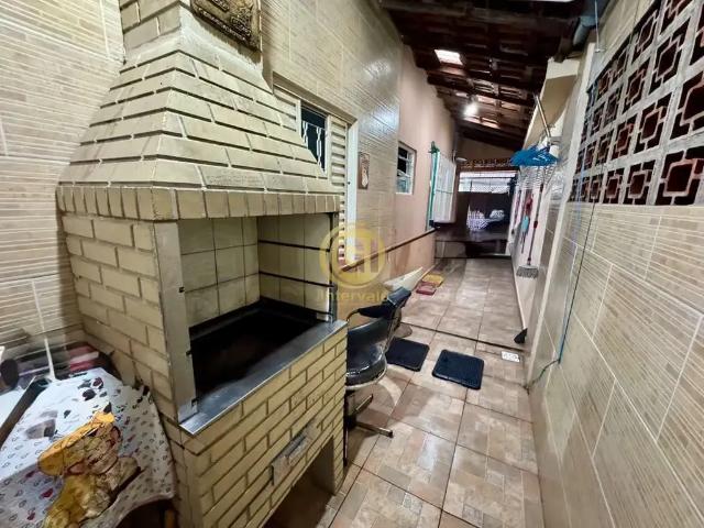 Casa / Sobrado para Venda em Jacareí/SP Jardim Santa Marina 3 Quartos