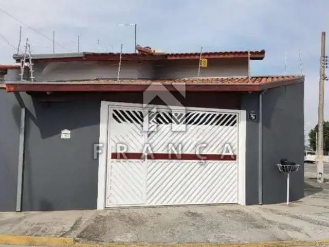 Casa / Sobrado para Venda em Jacareí/SP Jardim Santa Marina 3 Quartos