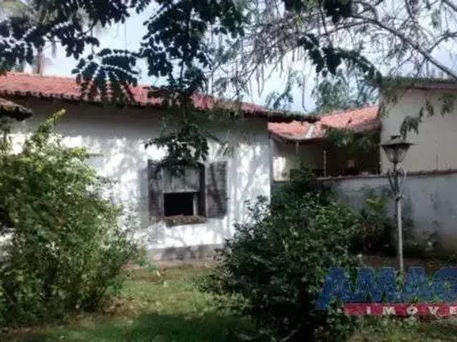 Casa / Sobrado para Venda em Jacareí/SP Jardim Siesta 4 Quartos