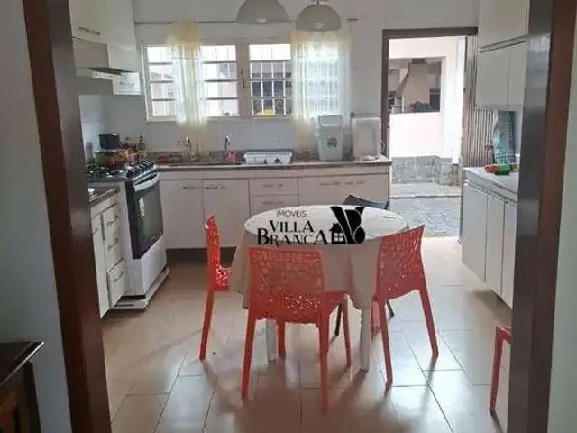 Casa / Sobrado para Venda em Jacareí/SP Jardim Siesta 5 Quartos