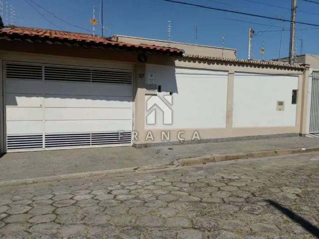 Casa / Sobrado para Venda em Jacareí/SP Jardim Siesta 3 Quartos