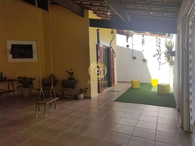 Casa / Sobrado para Venda em Jacareí/SP Jardim Siesta 3 Quartos
