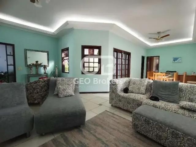 Casa / Sobrado para Venda em Jacareí/SP Jardim Siesta 3 Quartos