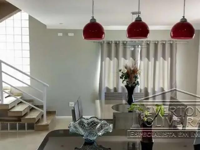 Casa / Sobrado para Venda em Jacareí/SP Jardim Terras de São João 4 Quartos