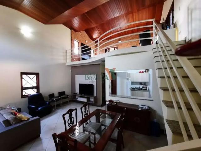 Casa / Sobrado para Venda em Jacareí/SP Jardim Terras de São João 3 Quartos