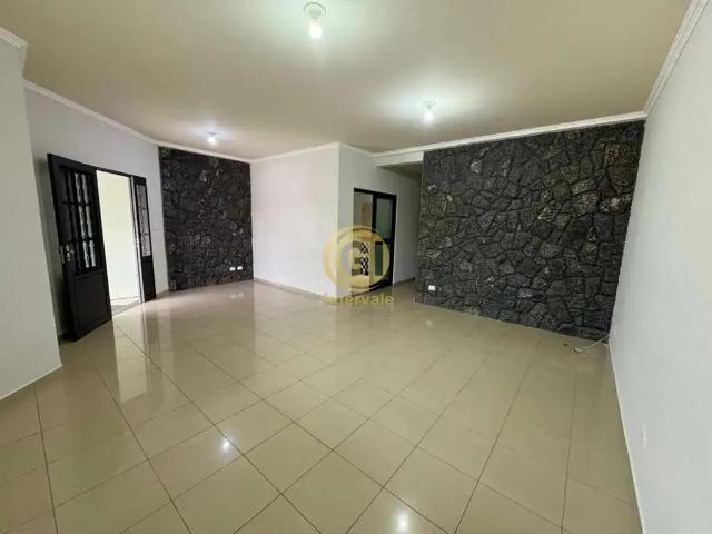 Casa / Sobrado para Venda em Jacareí/SP Jardim Terras de São João 3 Quartos