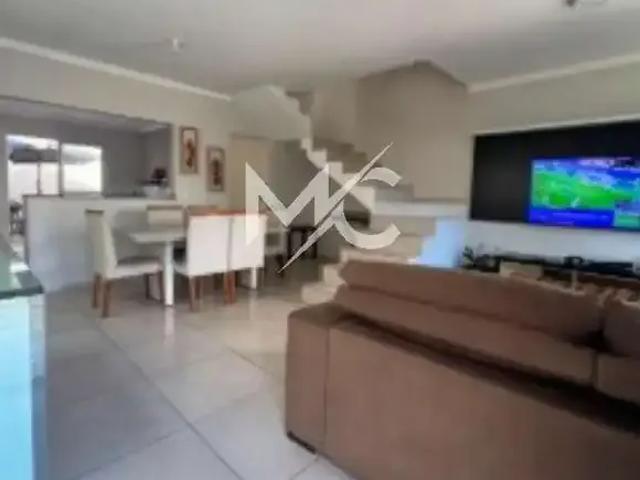 Casa / Sobrado para Venda em Jacareí/SP Loteamento Villa Branca 3 Quartos
