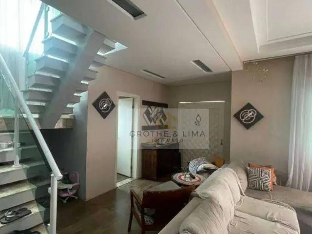 Casa / Sobrado para Venda em Jacareí/SP Loteamento Villa Branca 3 Quartos