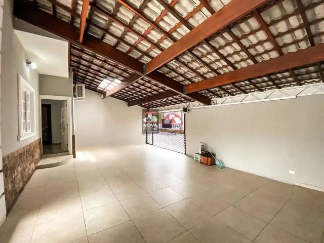 Casa / Sobrado para Venda em Jacareí/SP Loteamento Villa Branca 3 Quartos