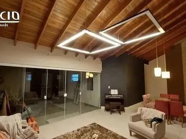 Casa / Sobrado para Venda em Jacareí/SP Loteamento Villa Branca 3 Quartos