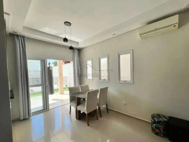 Casa / Sobrado para Venda em Jacareí/SP Loteamento Villa Branca 3 Quartos