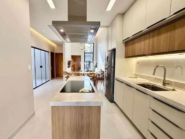 Casa / Sobrado para Venda em Jacareí/SP Loteamento Villa Branca 3 Quartos