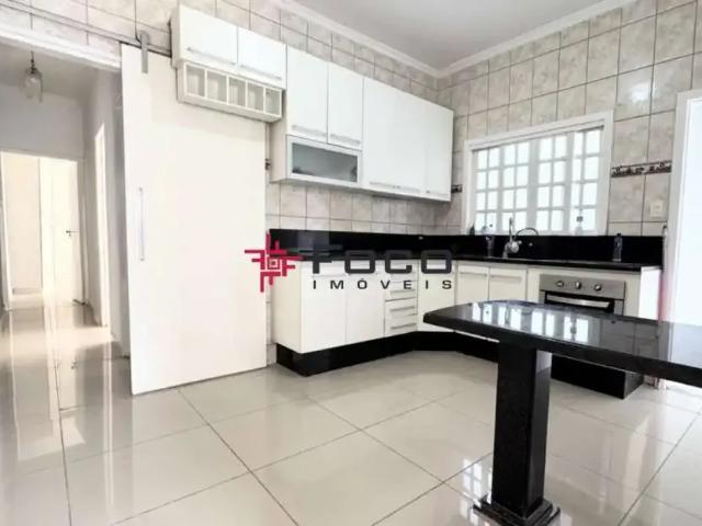 Casa / Sobrado para Venda em Jacareí/SP Loteamento Villa Branca 3 Quartos
