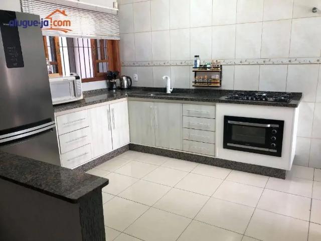 Casa / Sobrado para Venda em Jacareí/SP Loteamento Villa Branca 3 Quartos
