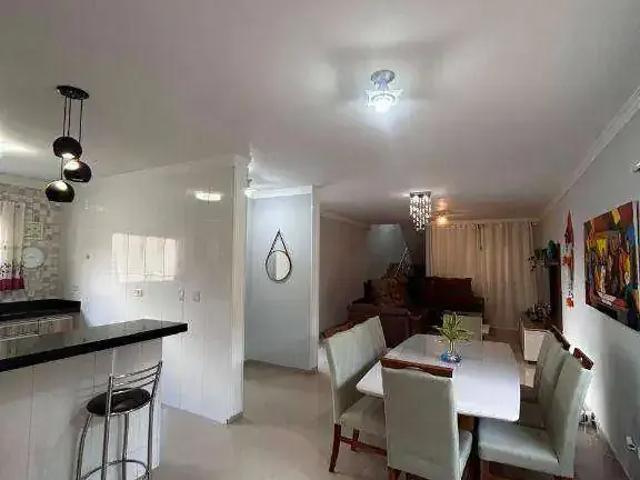 Casa / Sobrado para Venda em Jacareí/SP Loteamento Villa Branca 4 Quartos