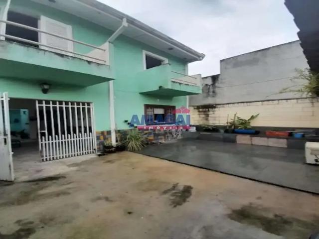 Casa / Sobrado para Venda em Jacareí/SP Loteamento Villa Branca 4 Quartos