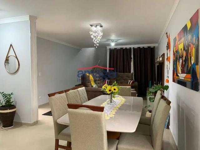 Casa / Sobrado para Venda em Jacareí/SP Loteamento Villa Branca 4 Quartos