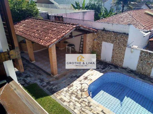 Casa / Sobrado para Venda em Jacareí/SP São João 4 Quartos