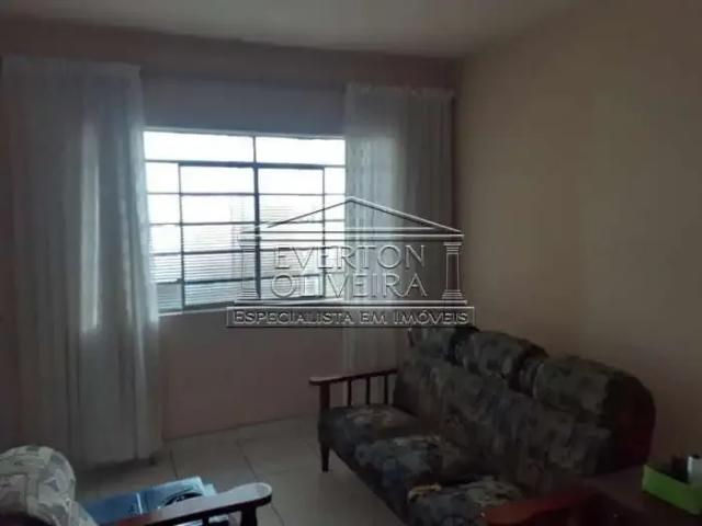 Casa / Sobrado para Venda em Jacareí/SP Parque Meia Lua 2 Quartos