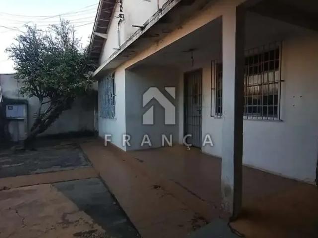 Casa / Sobrado para Venda em Jacareí/SP Parque Meia Lua 3 Quartos