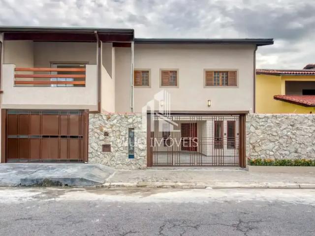 Casa / Sobrado para Venda em Jacareí/SP Parque Brasil 7 Quartos