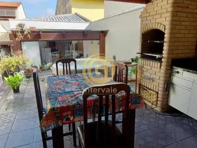 Casa / Sobrado para Venda em Jacareí/SP Parque Itamarati 4 Quartos