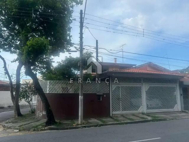 Casa / Sobrado para Venda em Jacareí/SP Parque Itamarati 3 Quartos