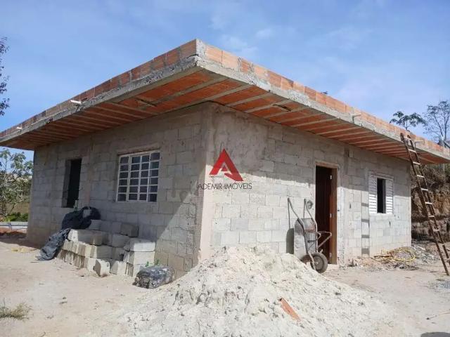 Casa / Sobrado para Venda em Jacareí/SP Veraneio Irajá 2 Quartos